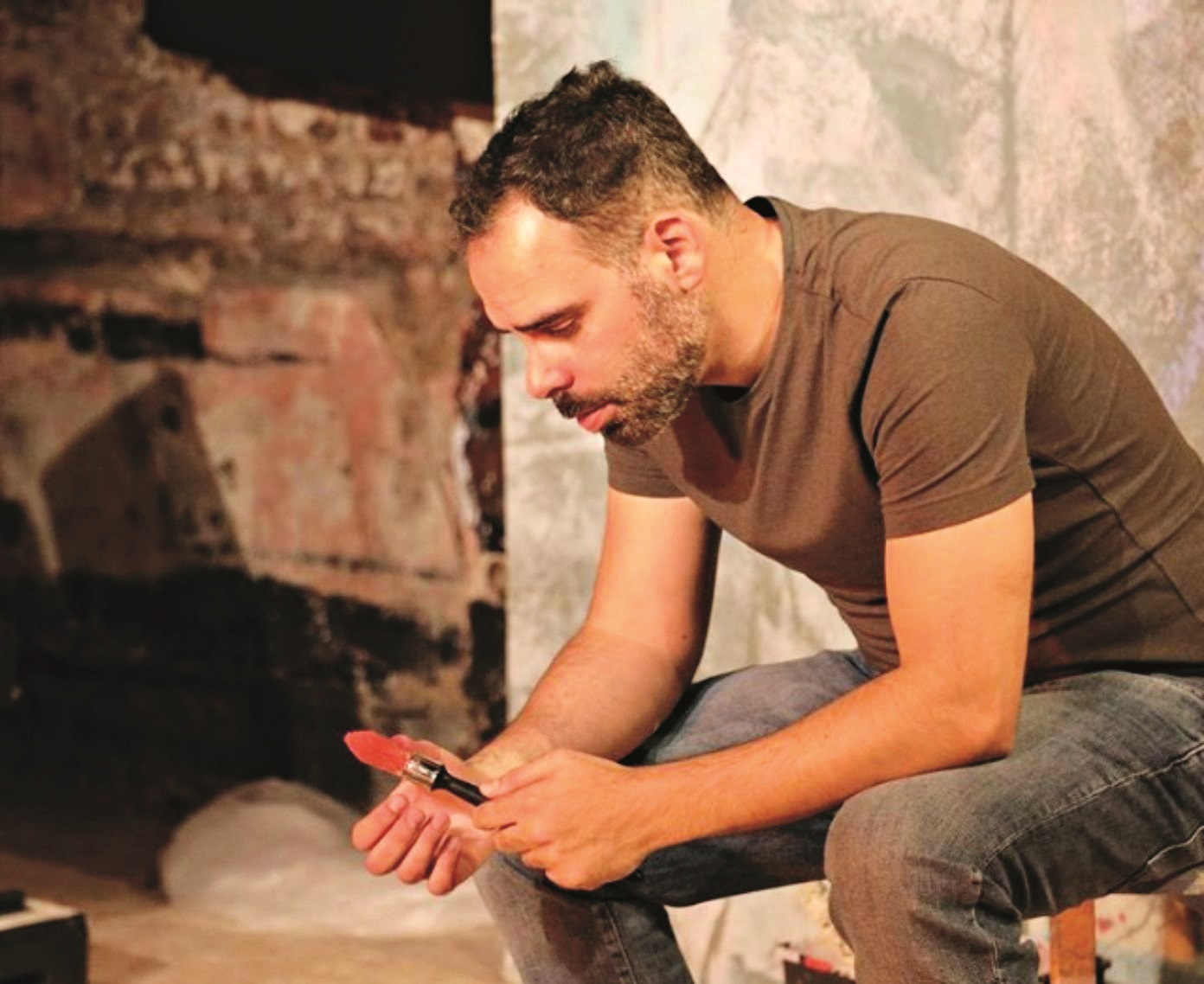 Manolis Emmanouel (Μανώλης Εμμανουήλ): «Η κοσμοθεωρία μου άλλαξε ριζικά ...